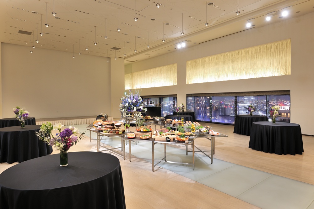 納涼会や懇親会に！ ヒルトン名古屋の28階スカイバンケットで愉しむ「天空のビアパーティー2025」 - GOTRIP!