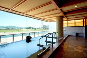 【岐阜】創業160余年の老舗旅館「長良川温泉 十八楼」で温泉と会席料理を愉しむ - GOTRIP!